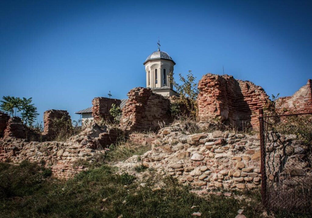 Manastirea Berca, Judetul Buzau. - mergpemunte.ro